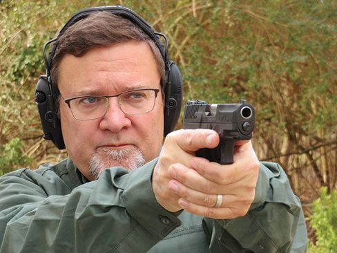 Taurus G2c 1-G2C4031-10 40 S&W Review - Gun Tests